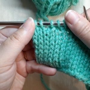 How to Decrease in Knitting (6 Basic Techniques for Every Knitter ...