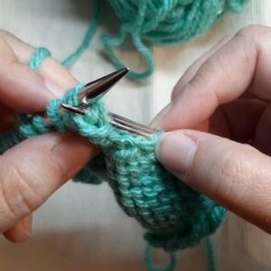 How to Decrease on a Purl Row in Knitting – TONIA KNITS