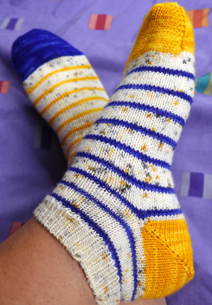 Toe Up Simple Socks No 4 – TONIA KNITS